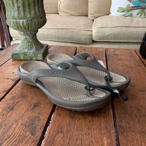 CROCS | Shoes | Crocs Athens Ii Flip Flops Unisex Tan Brown Nwt | Poshmark